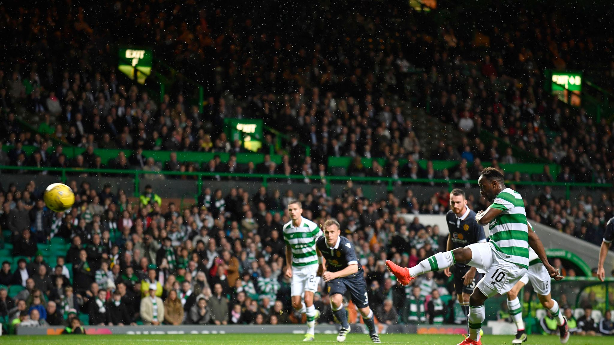 Invincible Memories – Moussa Dembele and the Wizard at the double as ...