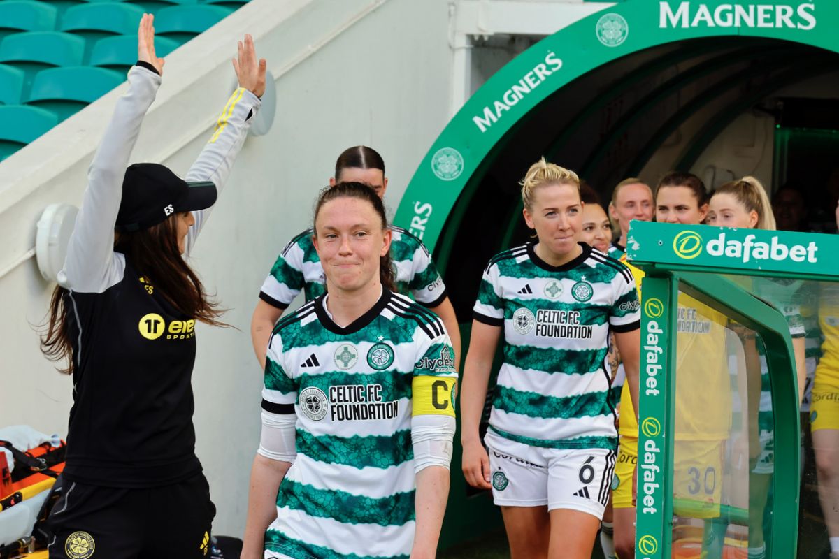 Photos: ‘Hey, yeah you, with the sad face’ – Amy Gallacher made the ...