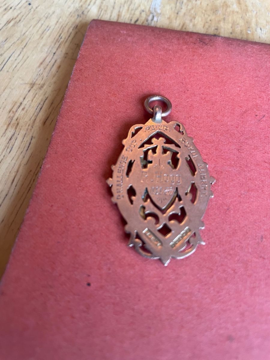 The incredible story of Celtic legend Bobby Hogg – Chasing glory